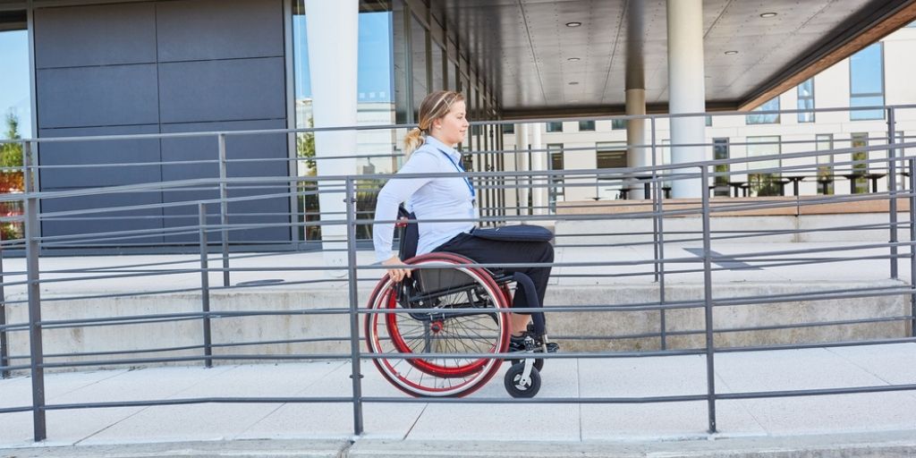 Wheelchair Safety Tips | Momentum Healthcare Wheelchair Safety Tips | Momentum Healthcare